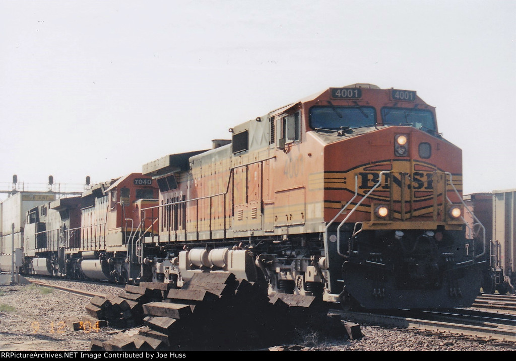 BNSF 4001 West